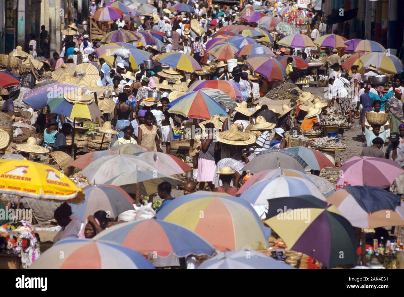 Haiti - market scene in Port-au-Prince | usage worldwide Stock Photo ...