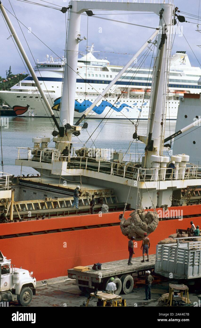 Dominican Republic: Santo Domingo - Cargo Ship and Cruiser line in the ...