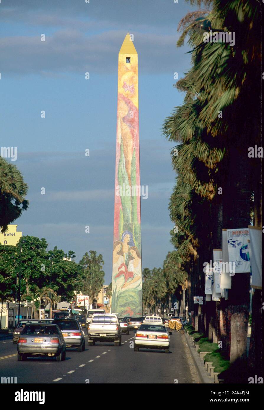 Santo domingo obelisk hi-res stock photography and images - Alamy