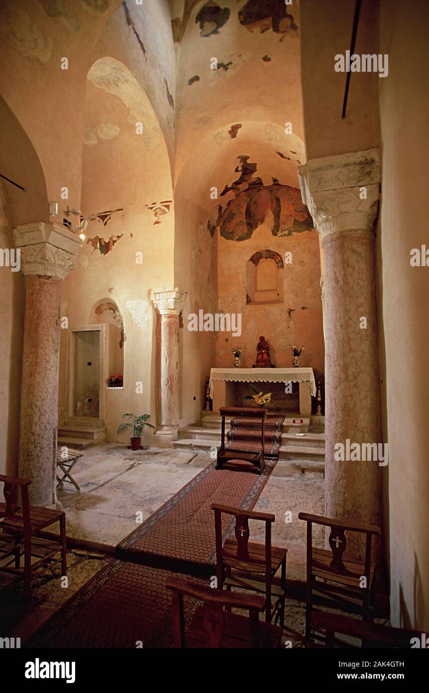 Carolingian churches hi-res stock photography and images - Alamy