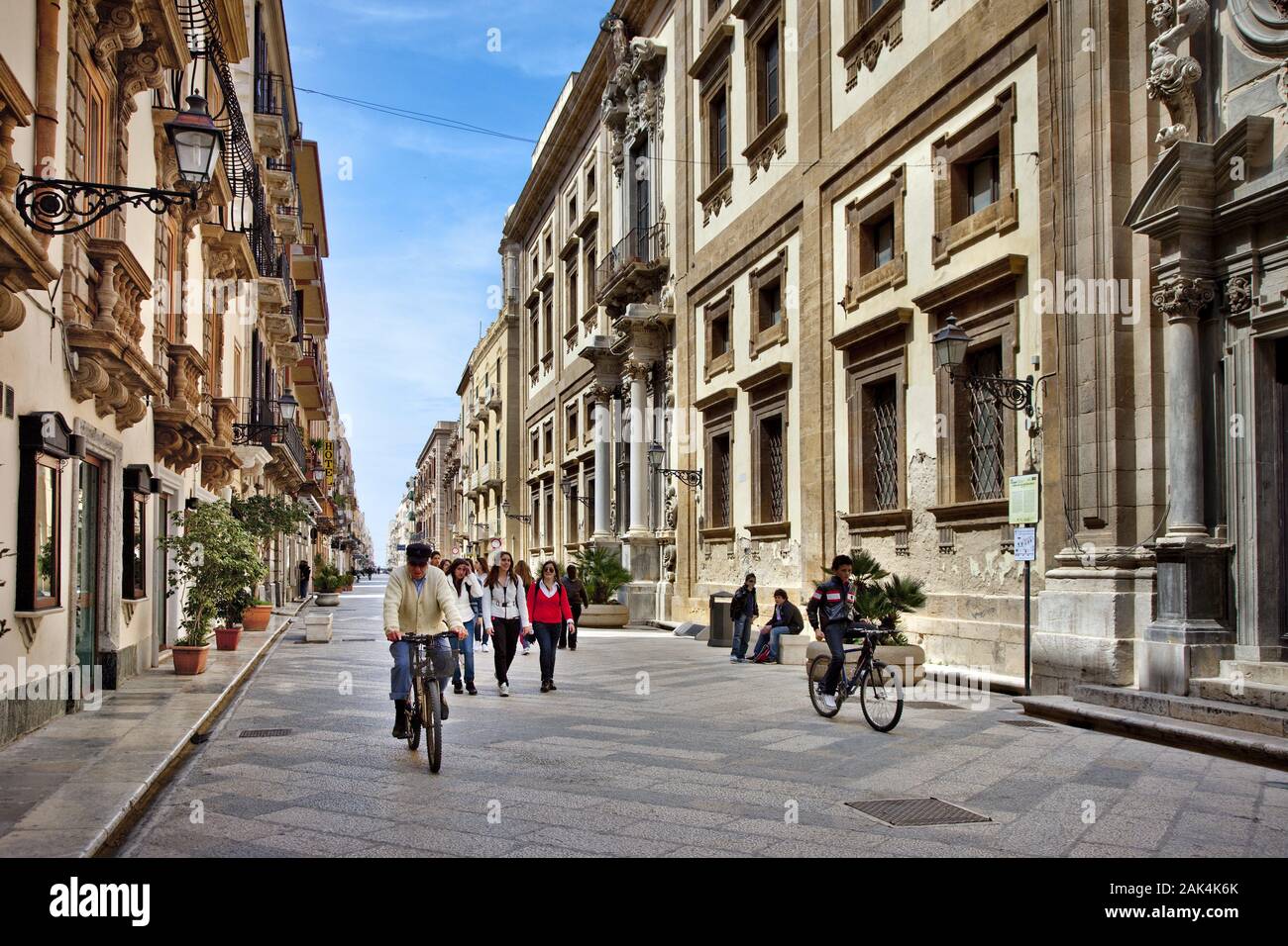 Altstadt trapani hi-res stock photography and images - Alamy