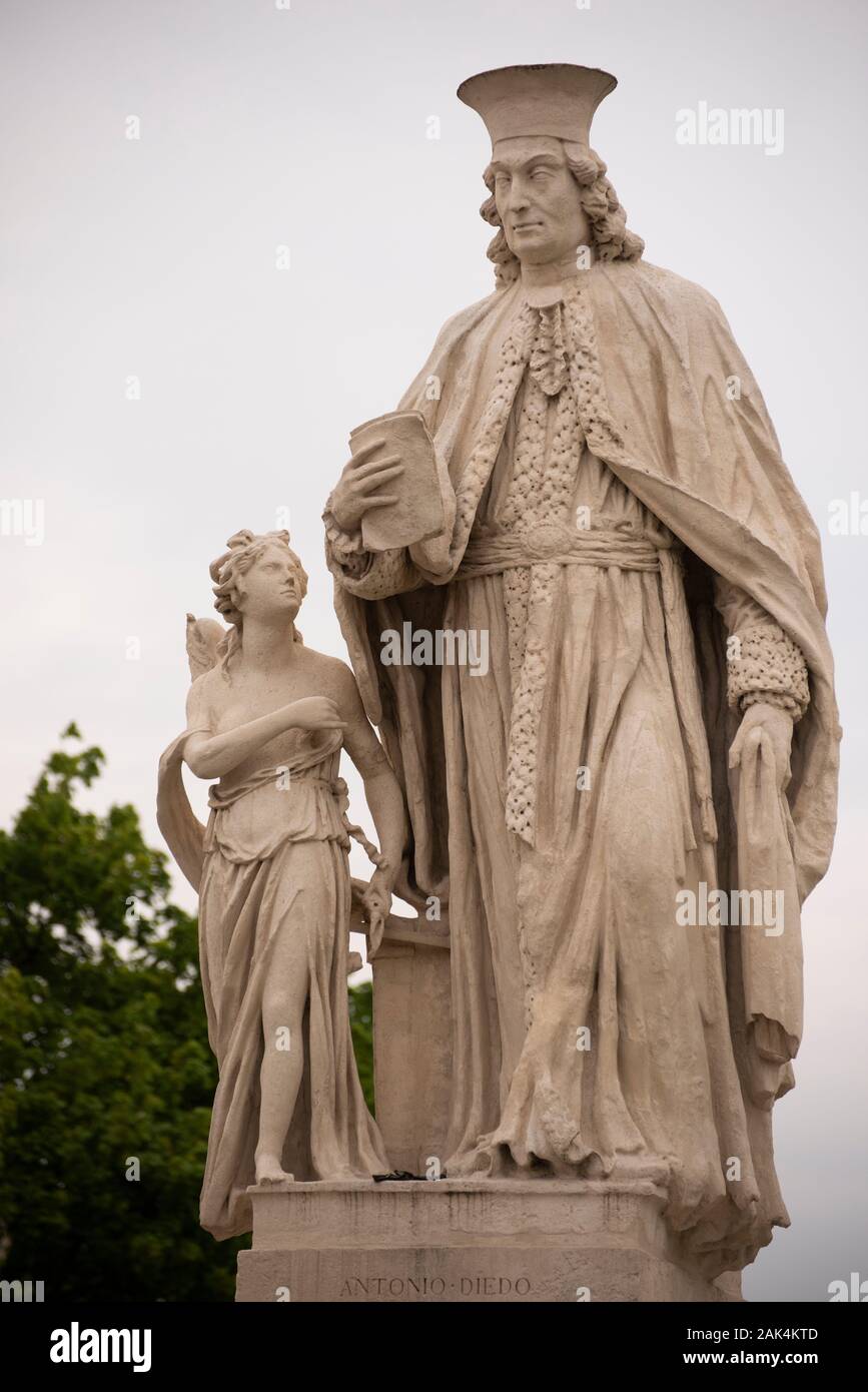 Antonio Mori High Resolution Stock Photography and Images - Alamy