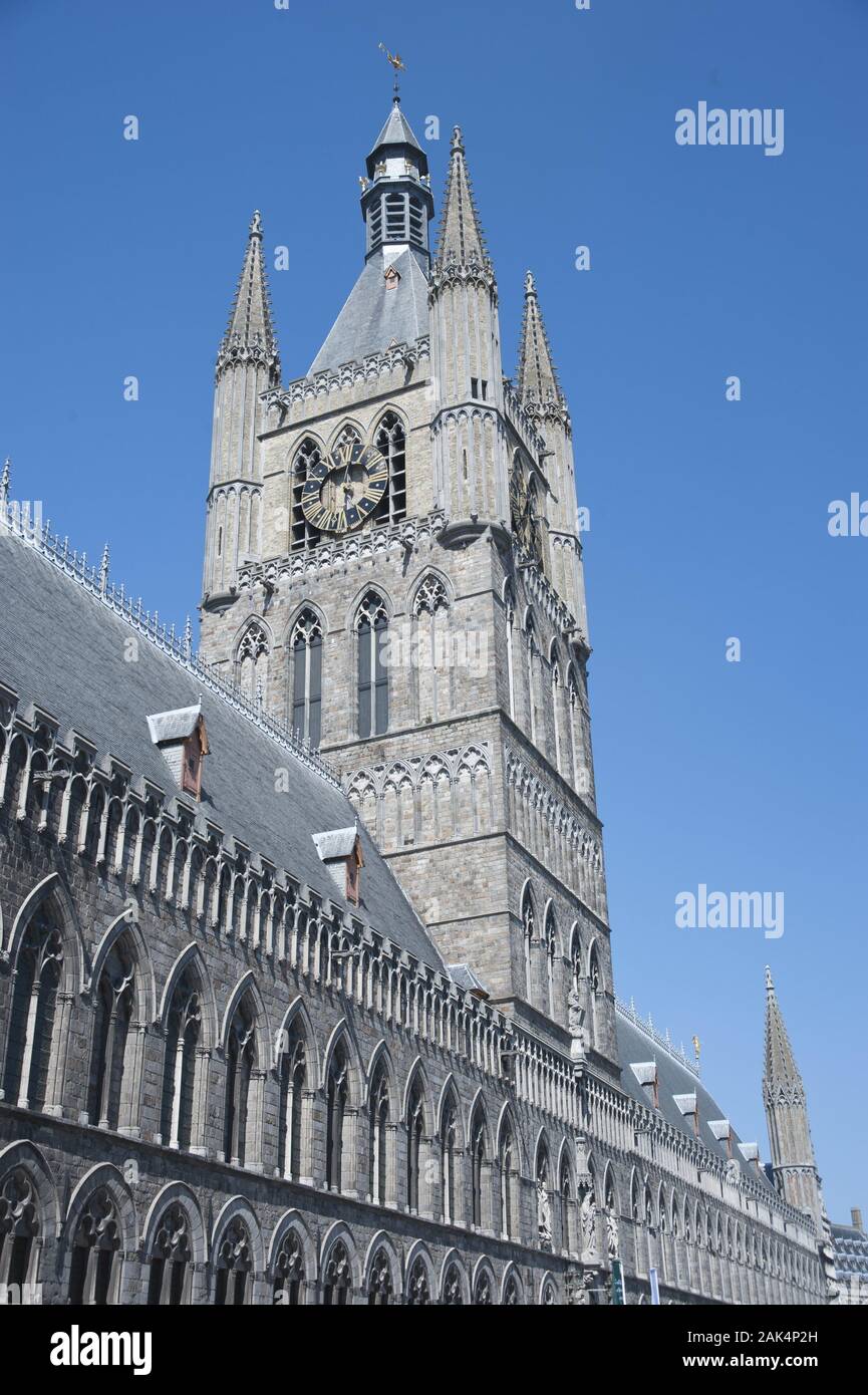 In flanders fields museum hi-res stock photography and images - Alamy
