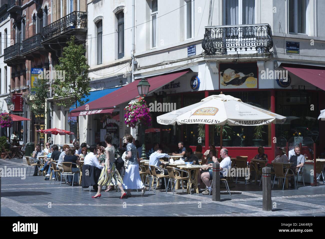 Brüssel: Maison Antoine auf dem Place Jourdan in Etterbeek, Flandern ...