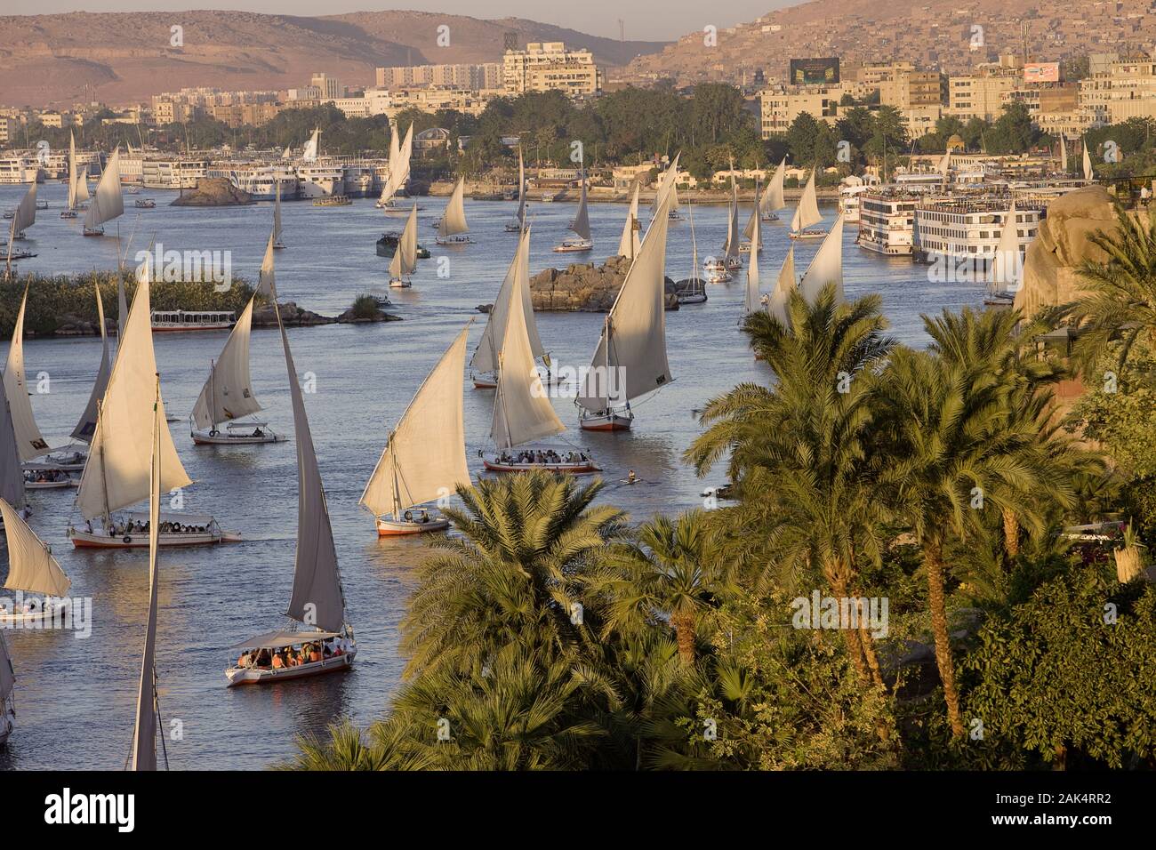 ägypten nil assuan hi-res stock photography and images - Alamy