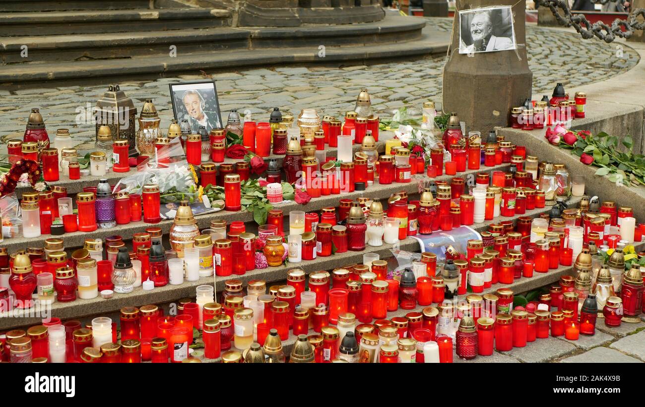 Karel gott singer popular hi-res stock photography and images - Alamy