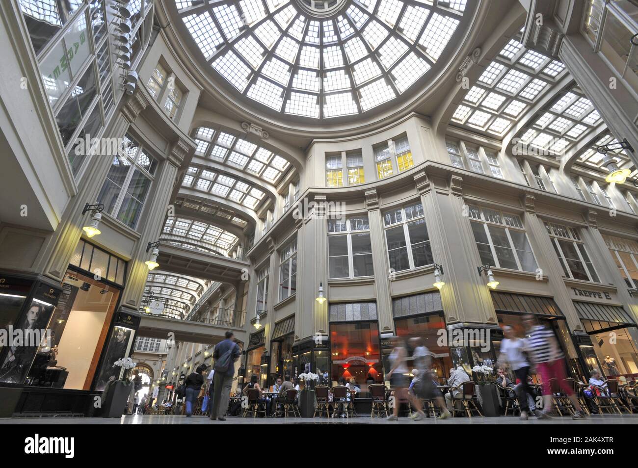Maedlerpassage: ueberdachte Ladenpassage in der Innenstadt, Leipzig ...