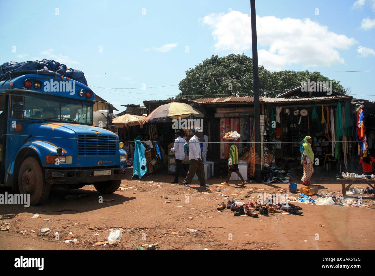 Conakry guinea slum hi-res stock photography and images - Alamy
