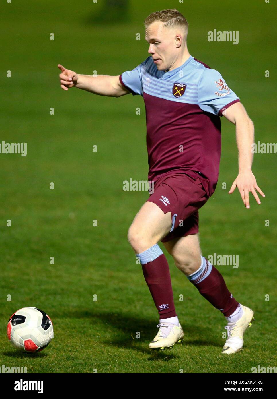 Anthony scully hi-res stock photography and images - Alamy