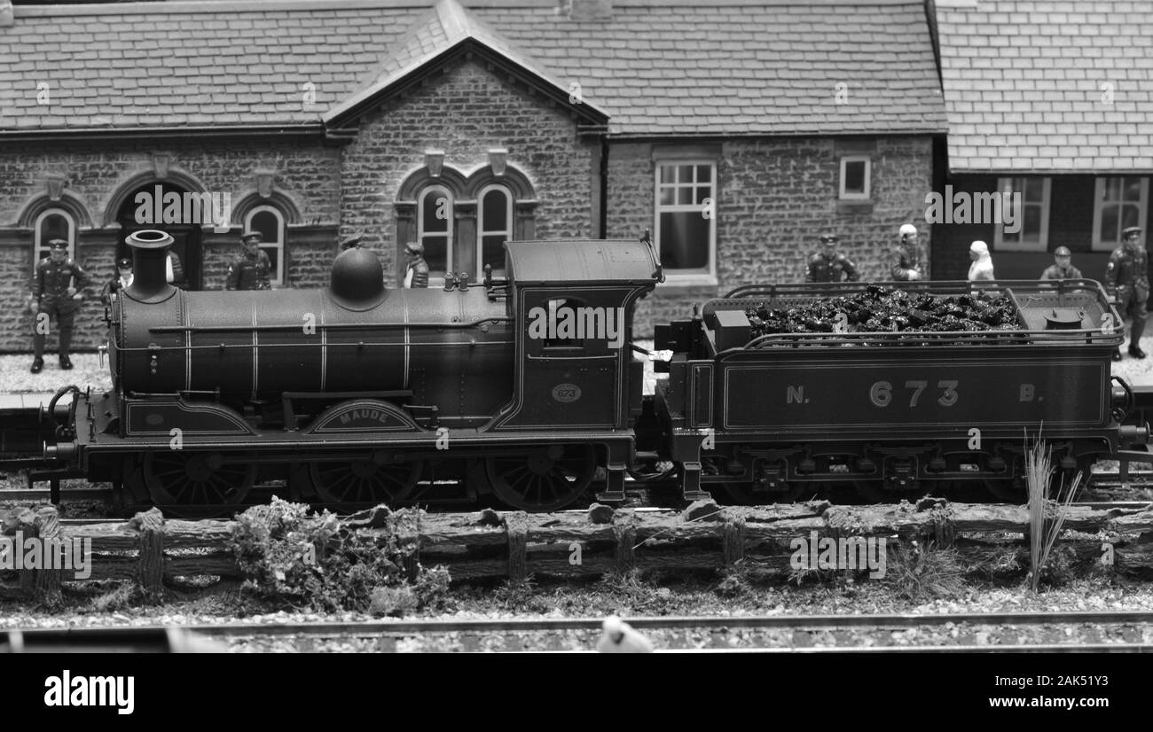 Crawley train station hi-res stock photography and images - Alamy