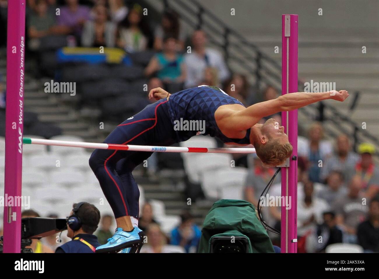 Decathlon men high jump hi-res stock photography and images - Alamy