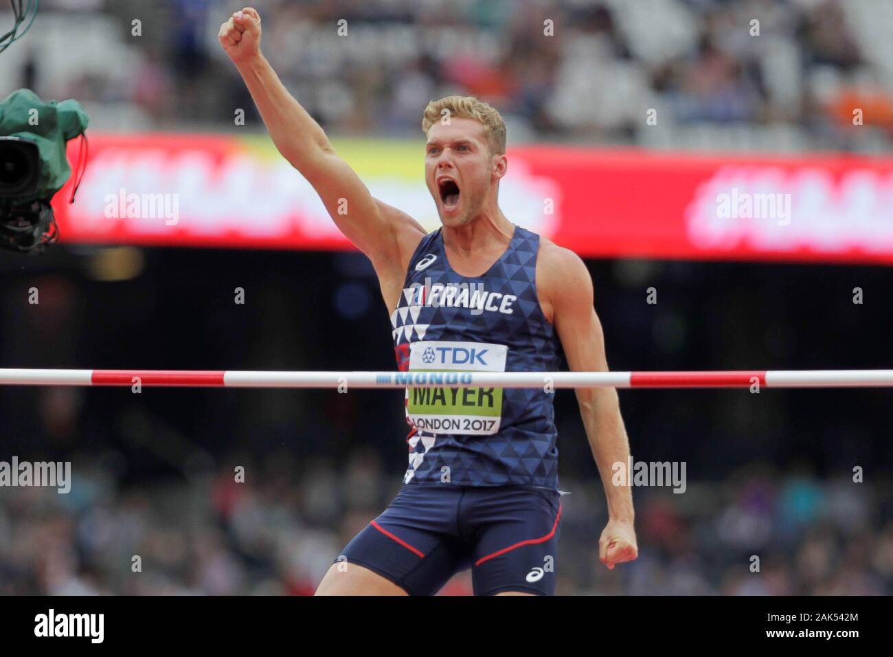 Decathlon men high jump hi-res stock photography and images - Alamy