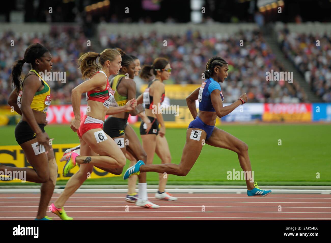 Yanique Thompson (Jamaique ), Alina Talay (Bielorusse) and Christina ...