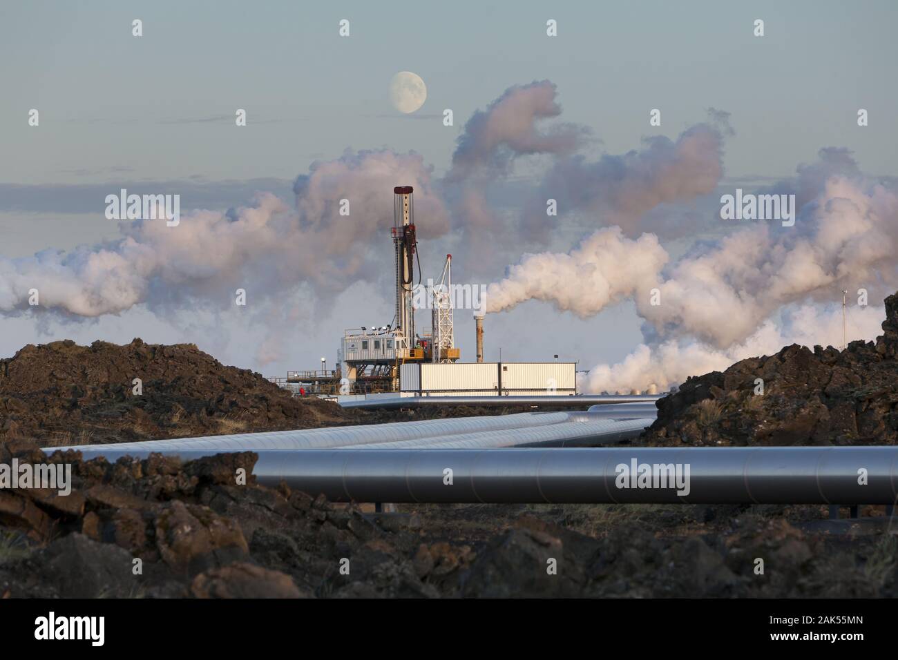 Halbinsel Reykjanes: Geothermalkraftwerk in Hafnir, Island | usage ...