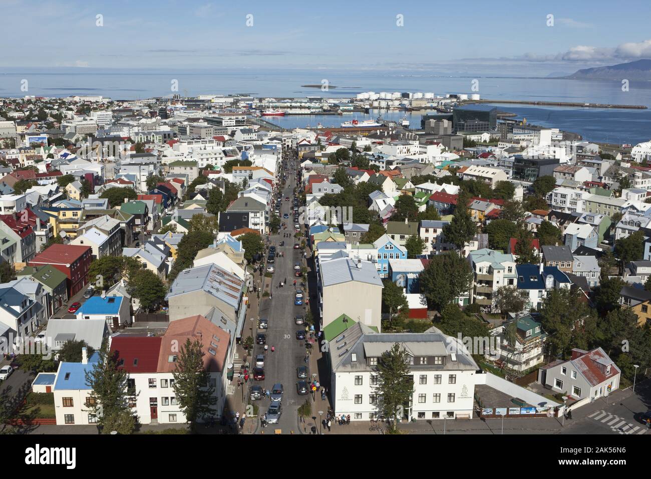 Reykjavik: Blick vom Turm der Hallgrimskirche ueber die Altstadt ...