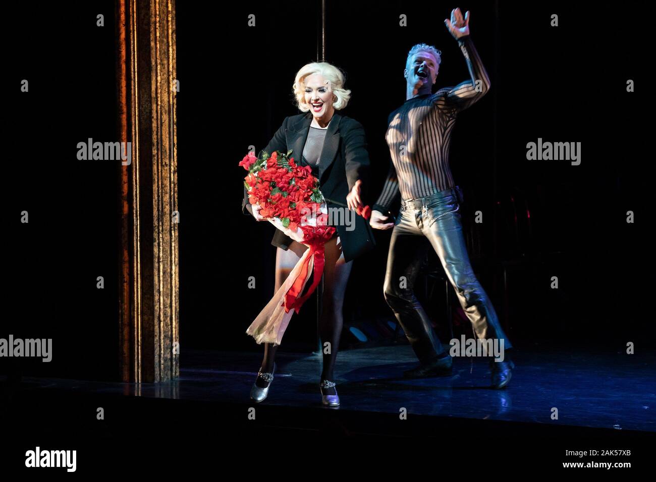 Erika jayne performing hi-res stock photography and images - Alamy