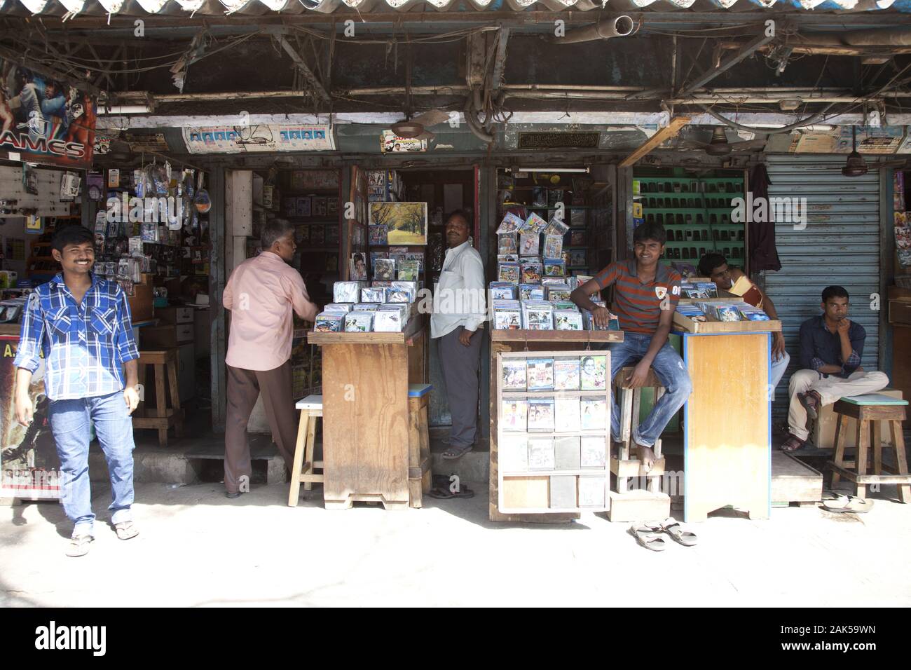 Chennai bazar hi-res stock photography and images - Alamy