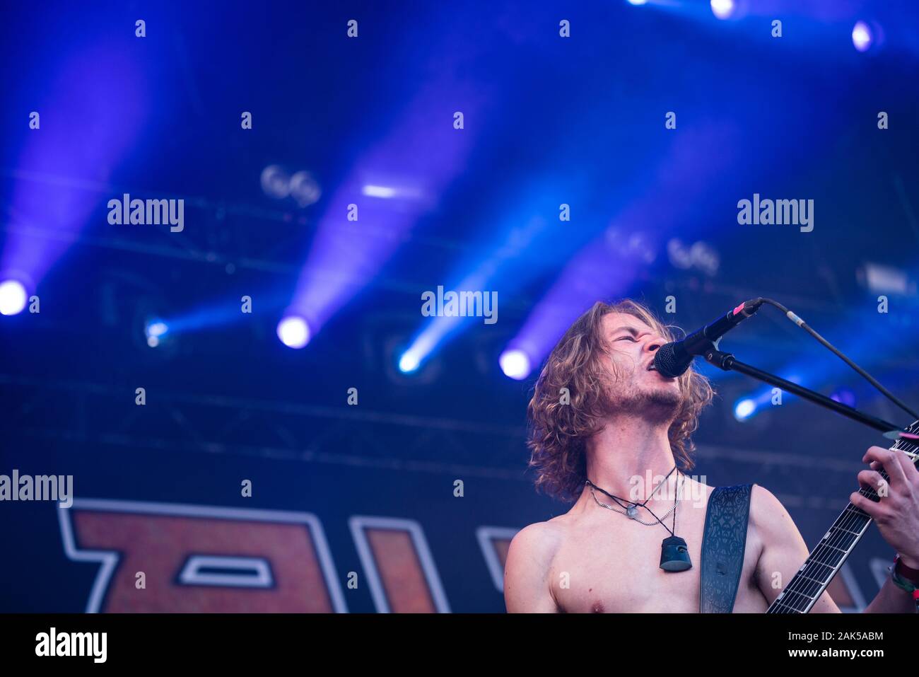Alien weaponry band hi-res stock photography and images - Alamy
