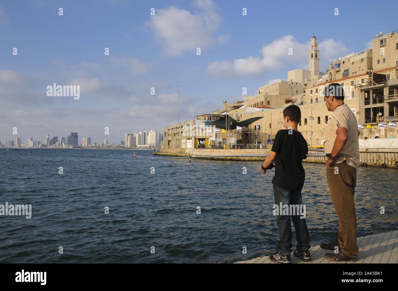 Tel Aviv: Alter Hafen im Stadtteil Jaffa, Israel | usage worldwide ...