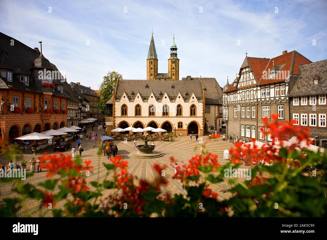 Goslar: Marktplatz mit Marktkirche und Rathaus, Hannover | usage ...