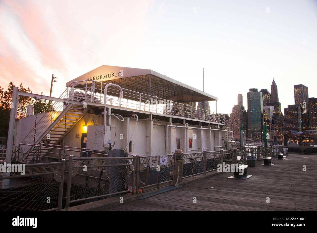 Bargemusic new york hi-res stock photography and images - Alamy