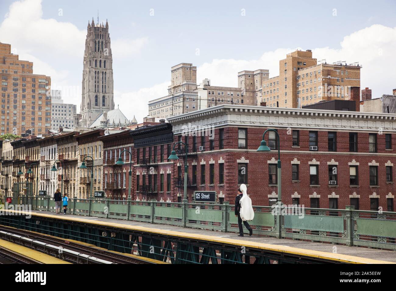 125th street station hi-res stock photography and images - Alamy