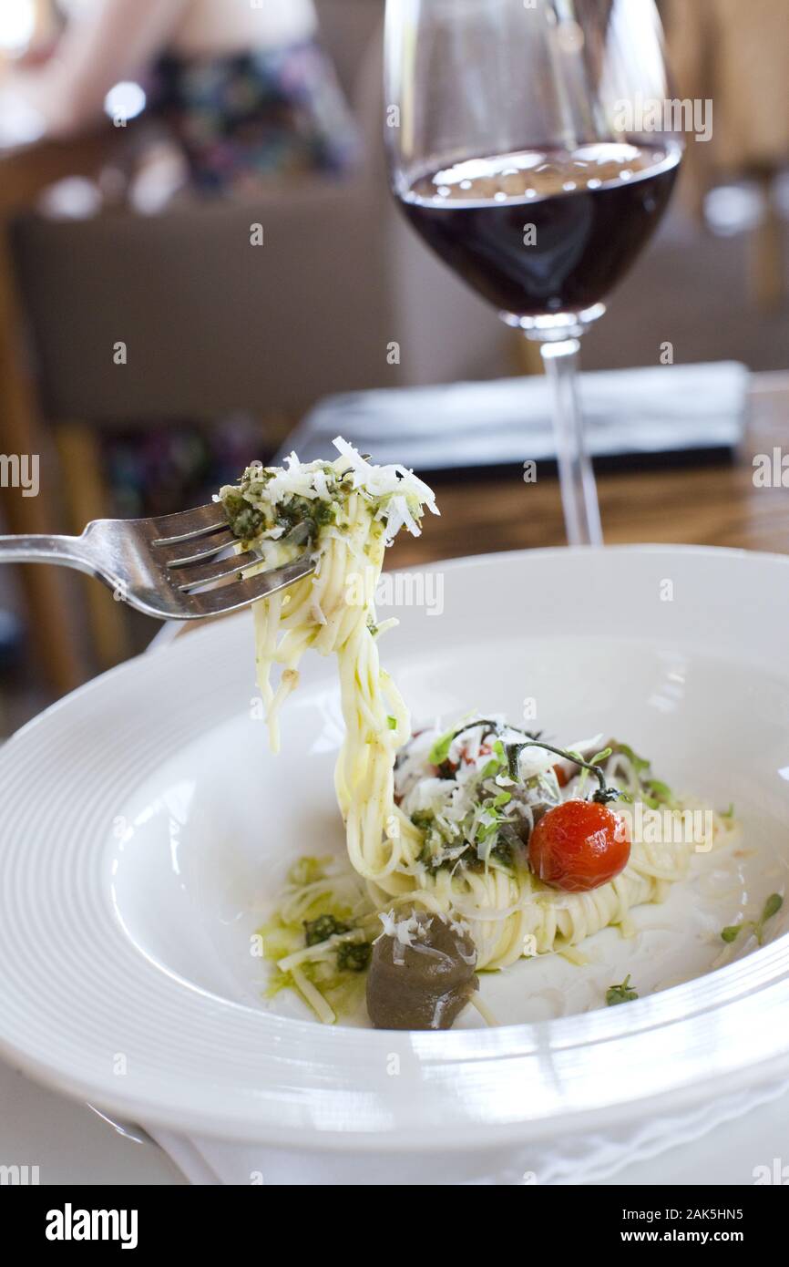Overture restaurant hi-res stock photography and images - Alamy