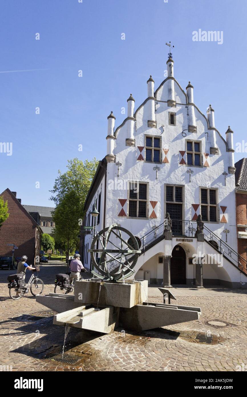 Anhold hi-res stock photography and images - Alamy
