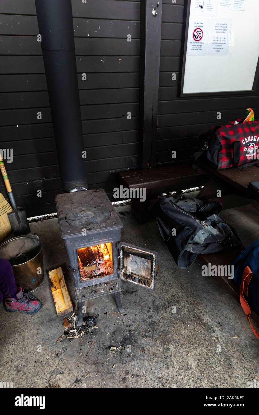 Warming and cooking hut interior at Lake O'Hara Campground in September ...