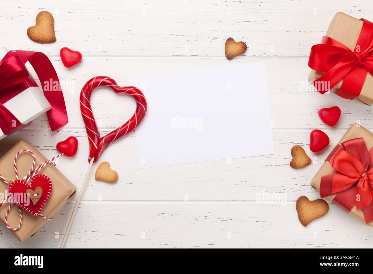 Valentines day greeting card with heart shaped gingerbread cookies ...