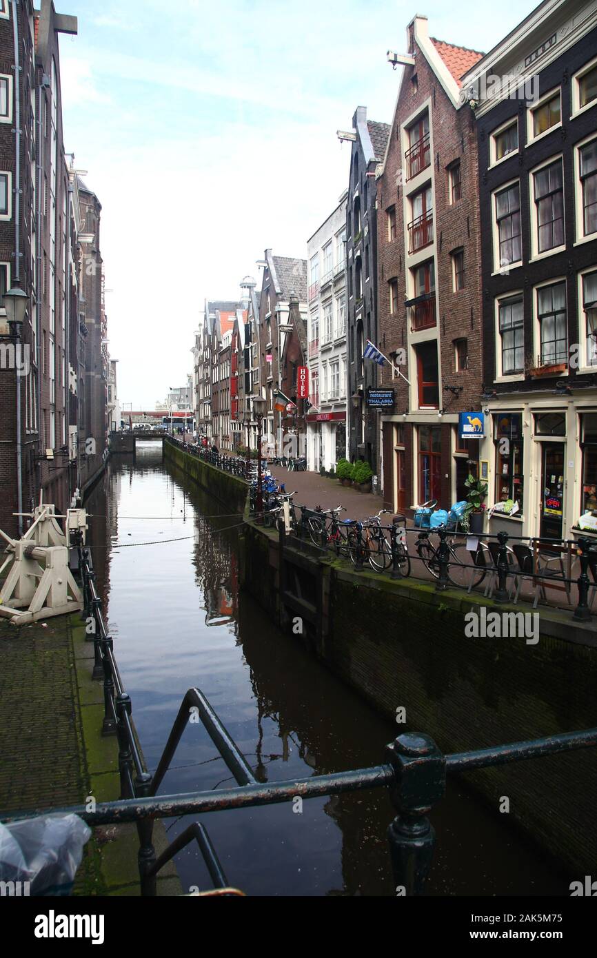 Canal house style hi-res stock photography and images - Alamy