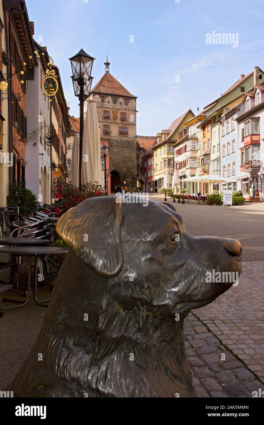 Rottweil: Rottweiler-Figur auf der Hauptstrasse, Schwarzwald Sueden ...
