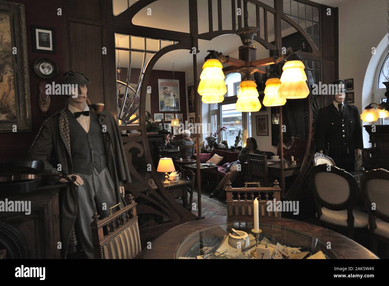 Hillesheim: Cafe "Sherlock" im Kriminalhaus, Eifel | usage worldwide ...