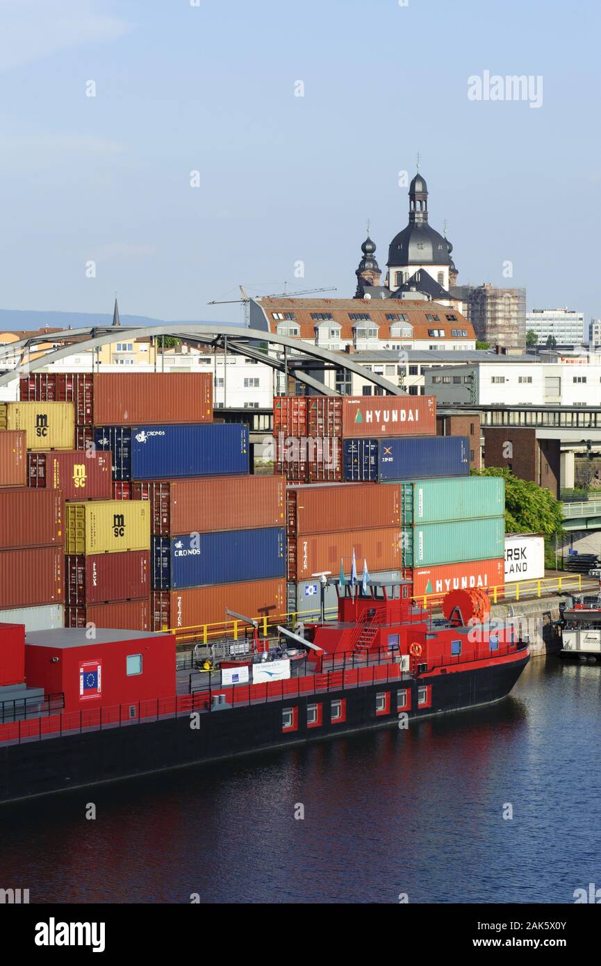 Mannheim: Containerhafen, Odenwald | usage worldwide Stock Photo - Alamy