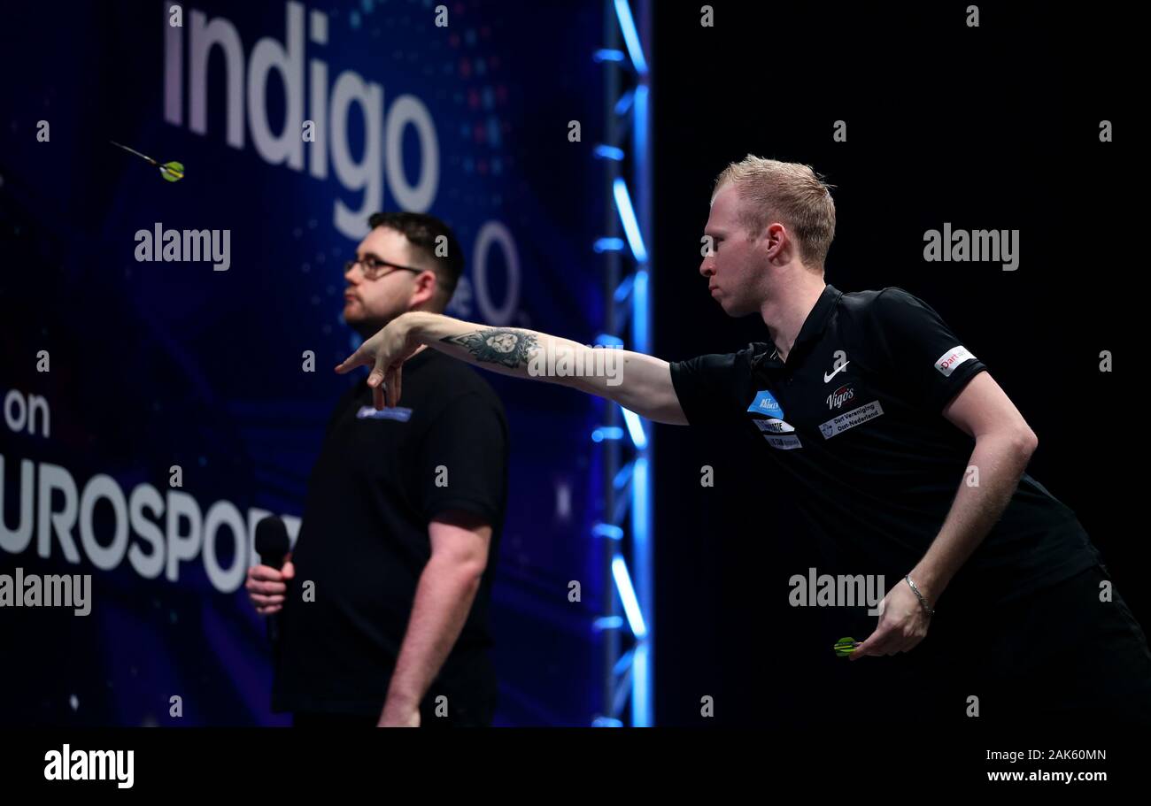 Dennie Olde Kalter in action during day four of the BDO World ...