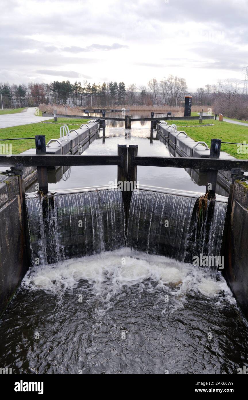 lock on the Forth and Clyde Canal in Helix Park, Falkirk, Scotland ...