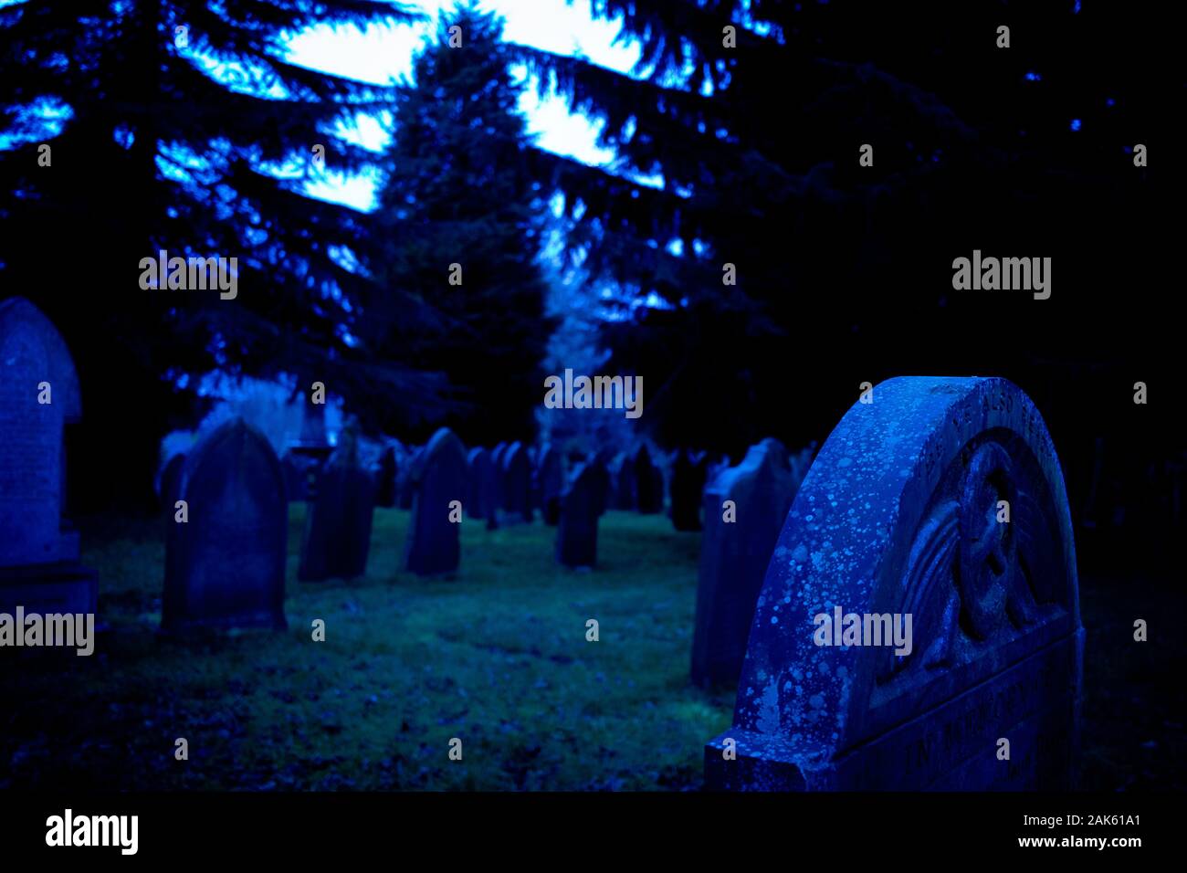 Old grave stone leaning hi-res stock photography and images - Alamy