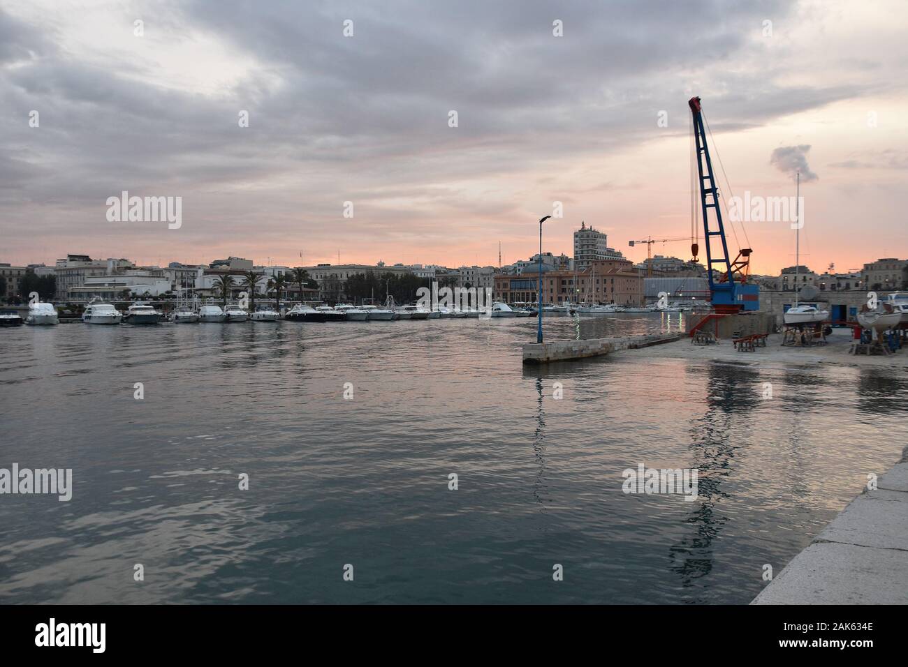 City skyline bari italy hi-res stock photography and images - Alamy