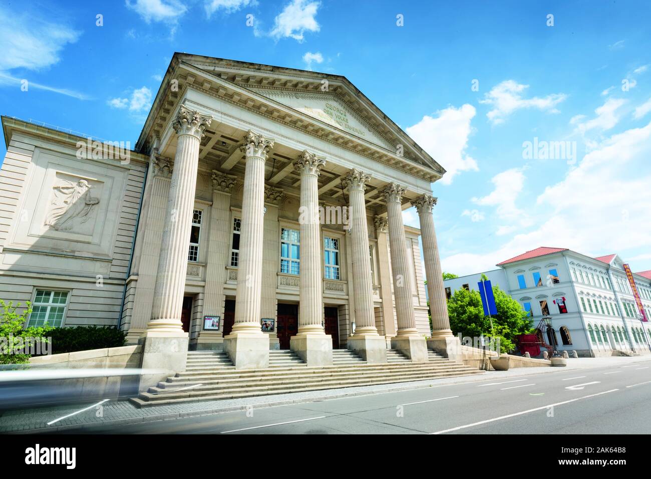Meiningen: Theater, Fassade des Grossen Hauses, Rhoen | usage worldwide ...