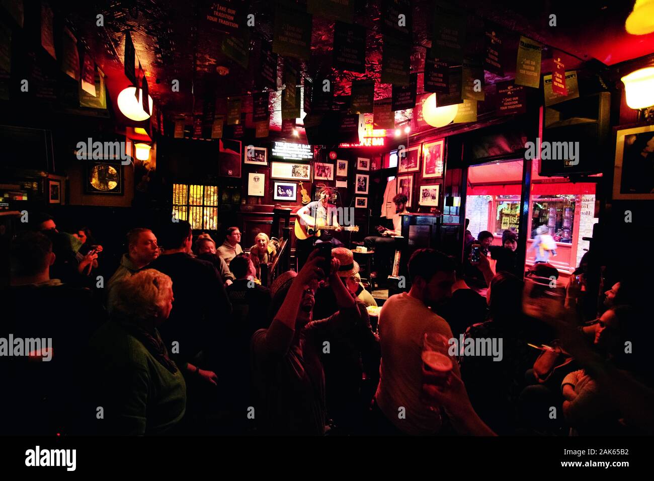 Dublin Music Bar High Resolution Stock Photography and Images - Alamy