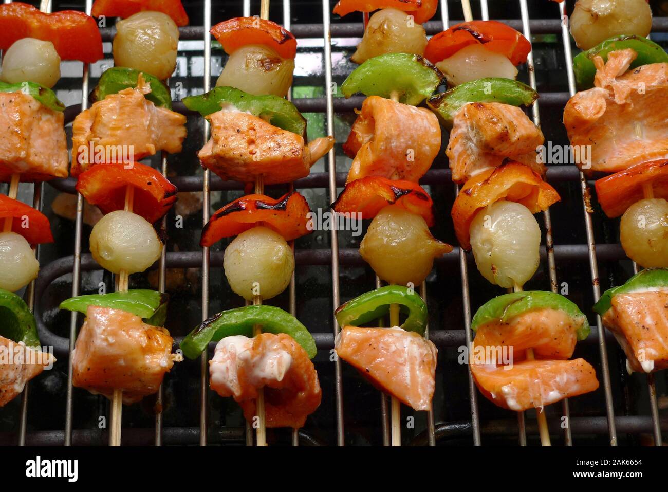 Salmon dishes hi-res stock photography and images - Alamy