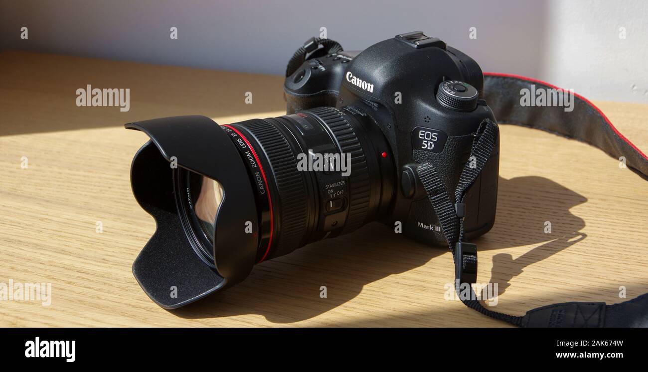 独特な 【送料無料】 Canon EOS 5D Mark III and EF 24-105mm f 独特な 【送料無料】 Canon EOS 5D Mark III and EF 24-105mm f