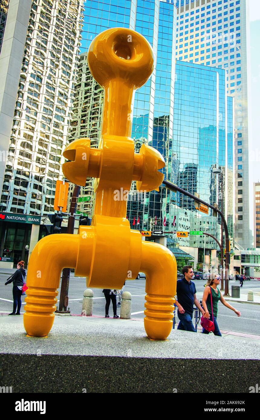 Kabuki sculpture bow valley square hi-res stock photography and images ...