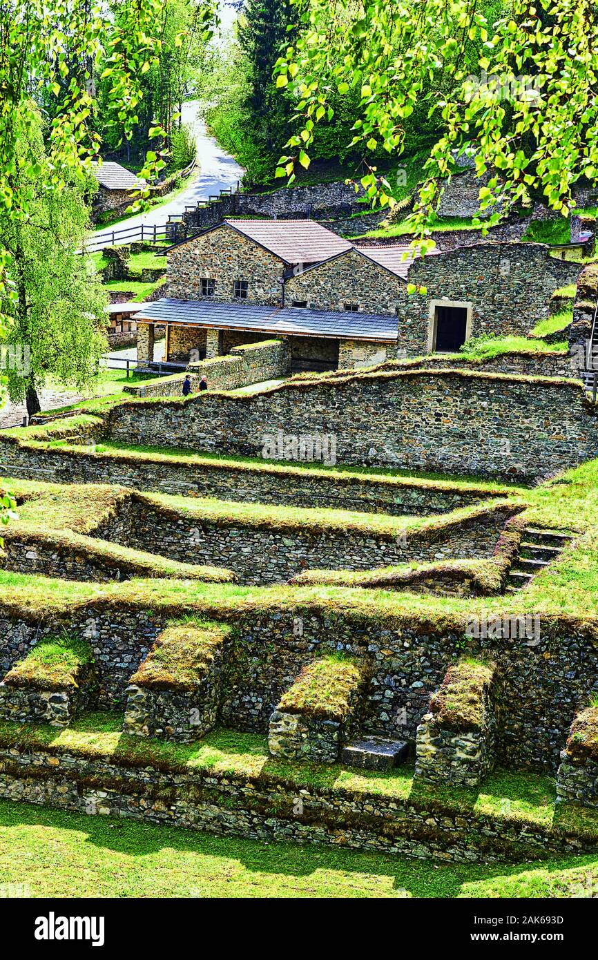 Magdalensberg: Archaeologischer Park, Tempel und Praetorium, Kaernten ...