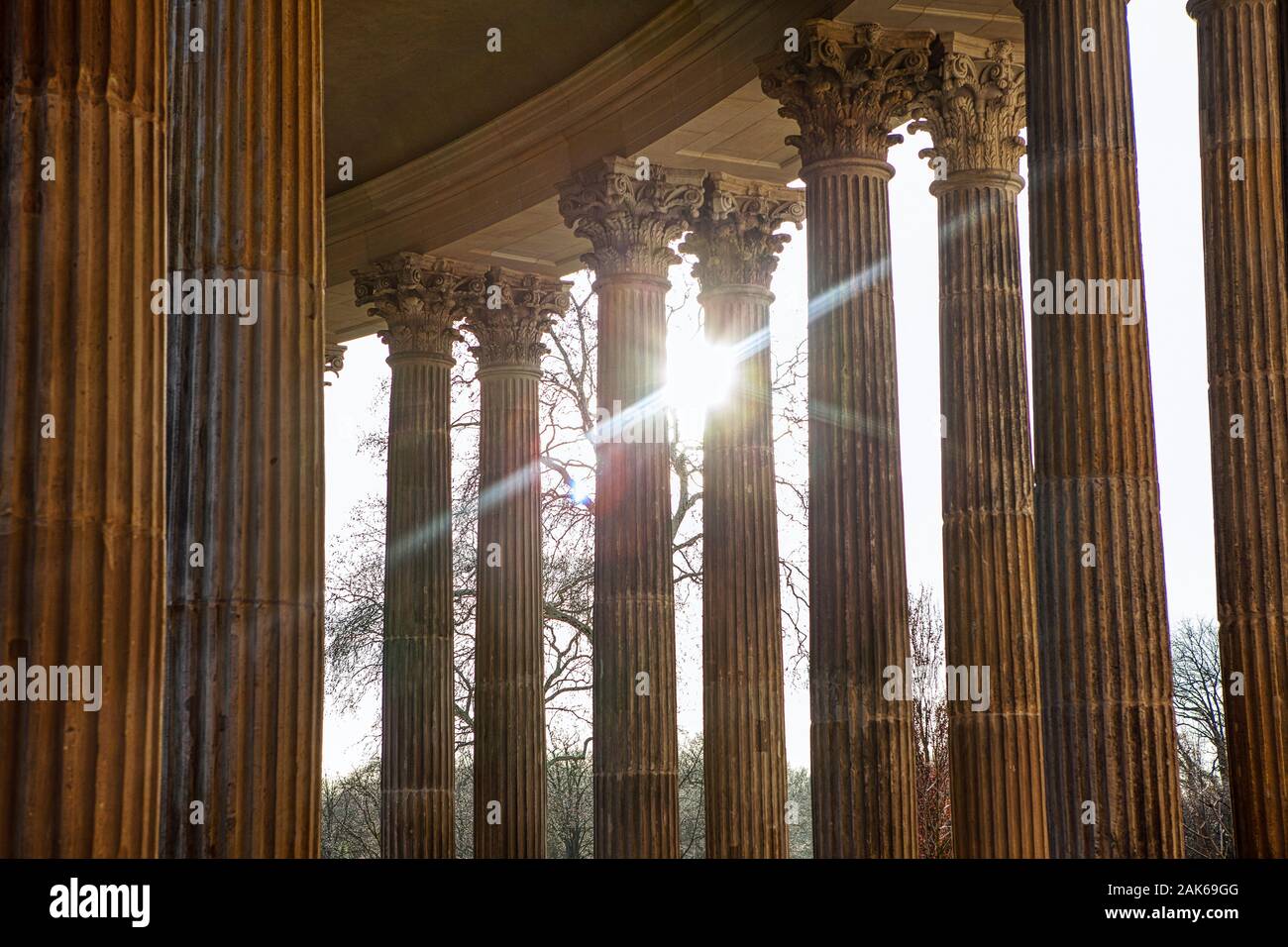 sun shining through ancient columns Stock Photo - Alamy