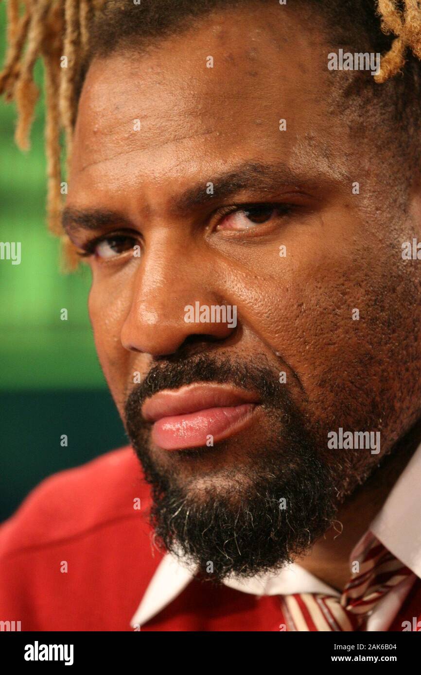 Shannon Briggs High Resolution Stock Photography and Images - Alamy