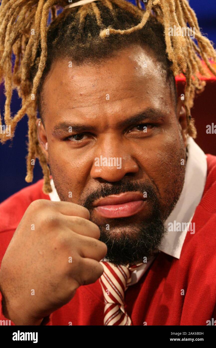 Shannon Briggs High Resolution Stock Photography and Images - Alamy