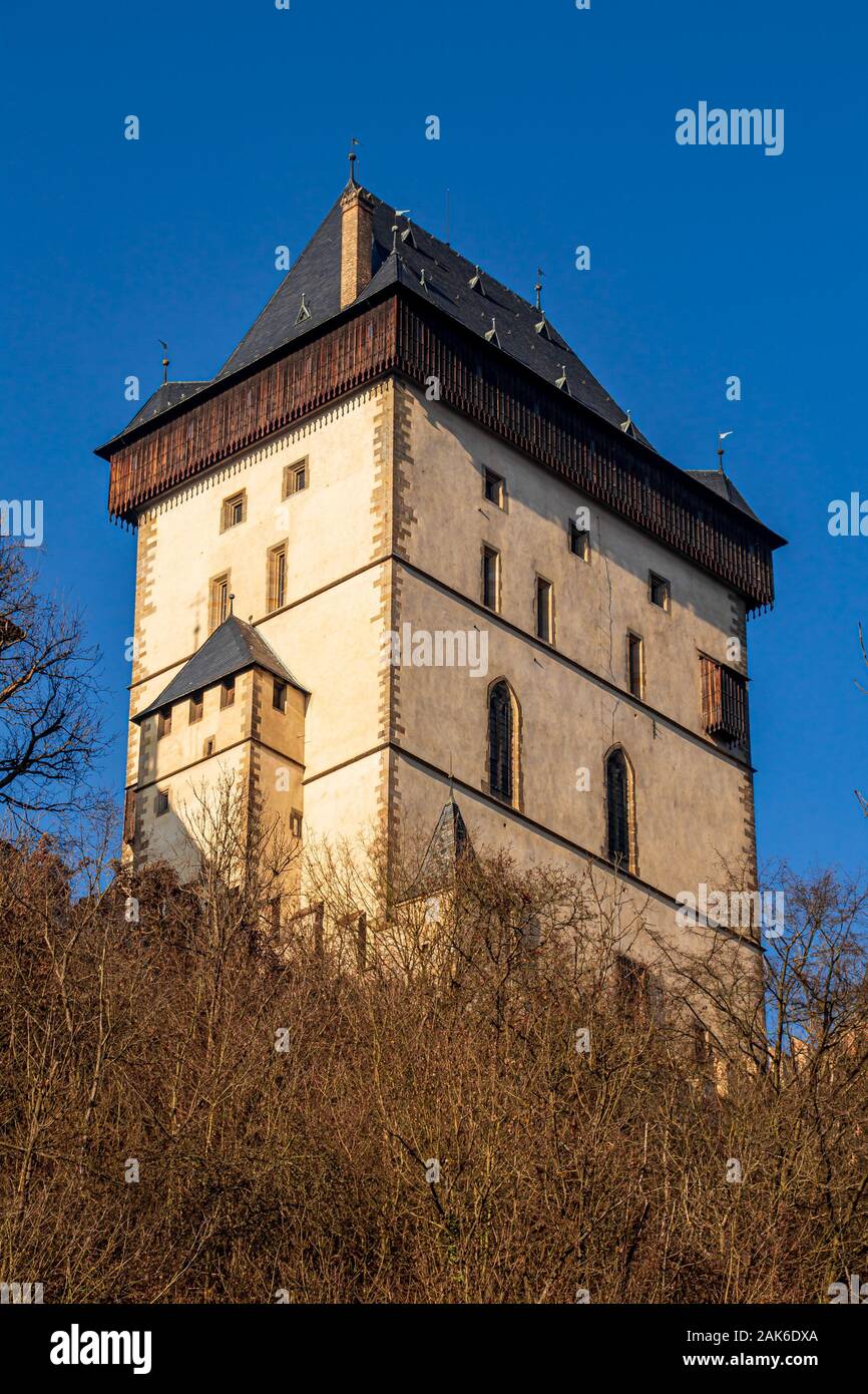 Main tower of Karlstejn Castle Stock Photo - Alamy