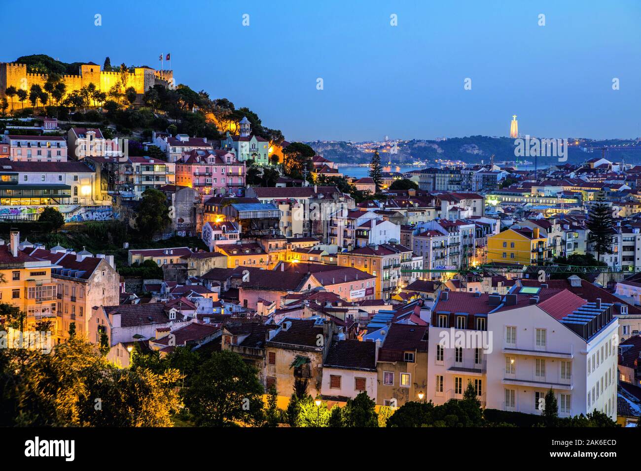 Baixa von lissabon hi-res stock photography and images - Alamy