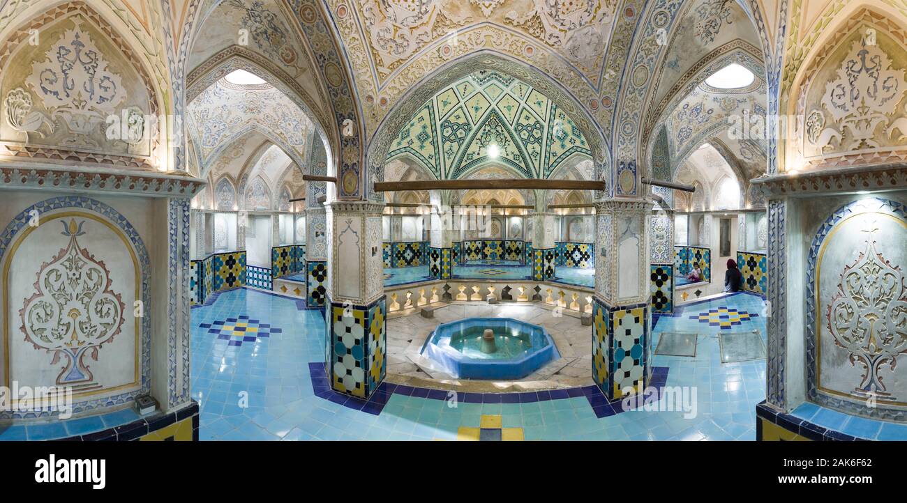 Provinz Isfahan/Kashan: oktogonal angelegte Badehalle im Sultan-Amir ...